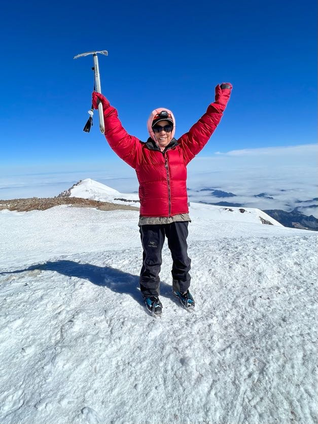 Local climber becomes oldest woman to summit Mt. Rainier | The ...