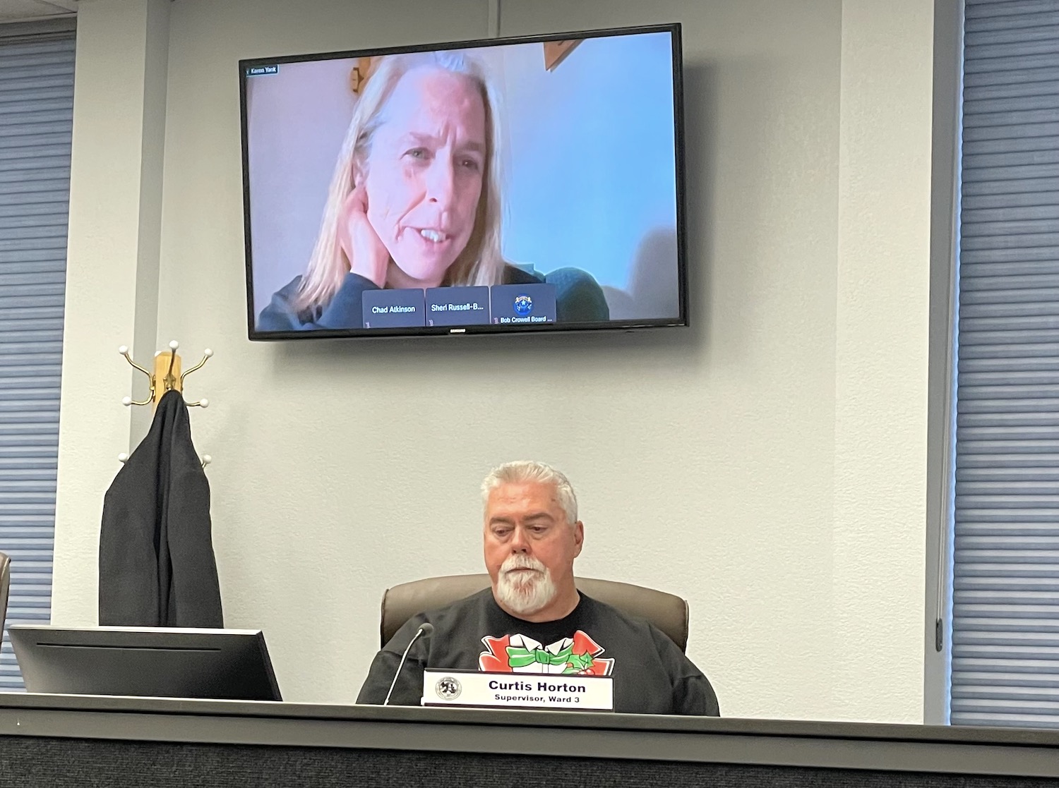 Supervisors OK roundabout sculpture, 3-2; NV Energy contract tabled | Carson City’s Trusted News ...