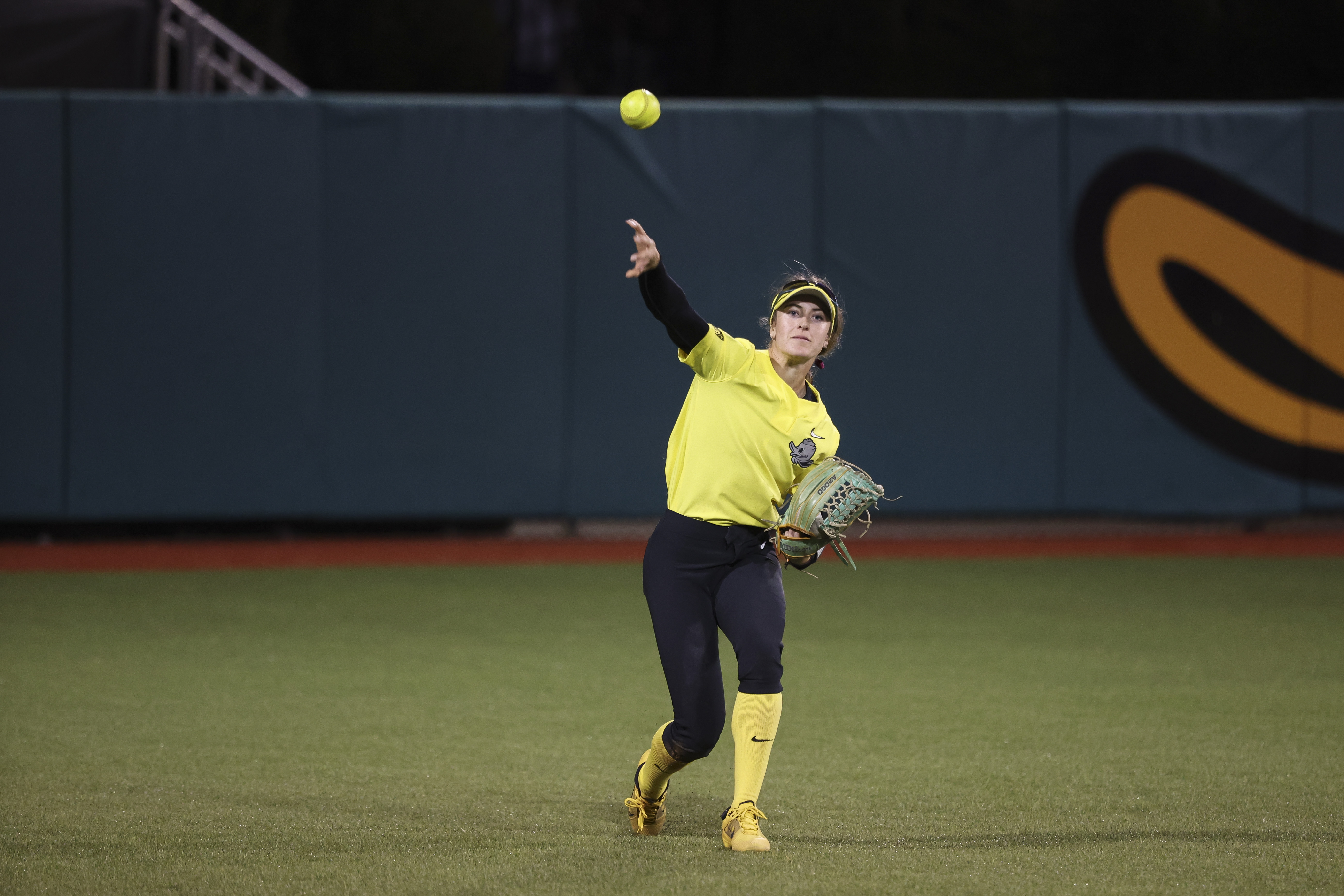 Carson’s Luschar sisters help Oregon softball climb rankings | Serving ...