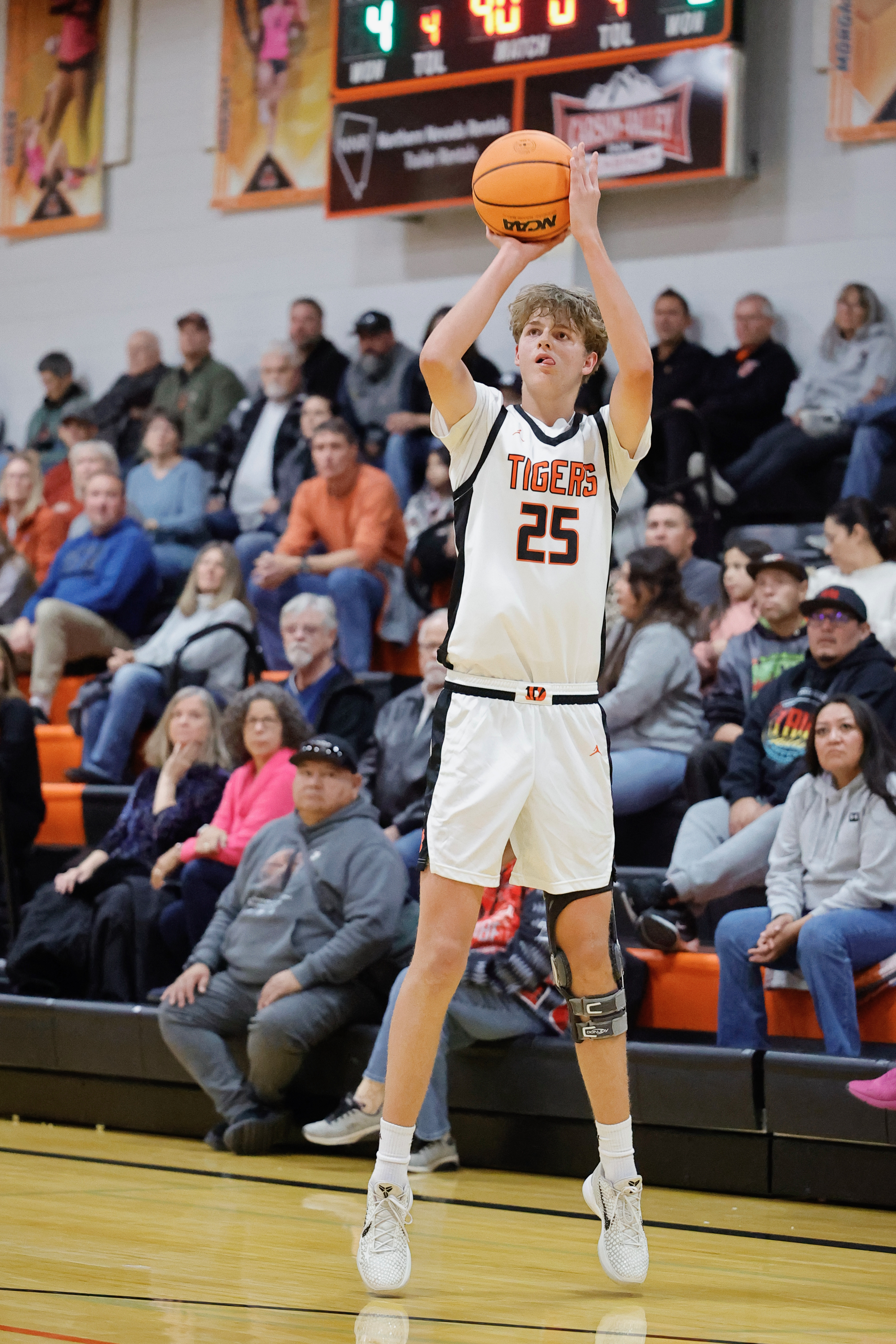 Douglas boys basketball learning on the fly | Serving Minden-Gardnerville and Carson Valley
