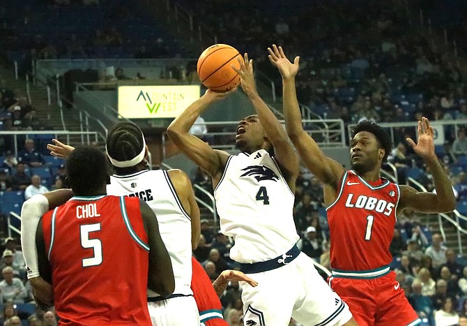 Pack’s six-minute rally ends with win over Lobos | Carson City’s ...