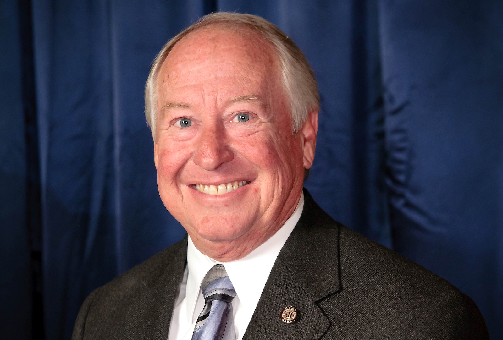 People: Nevada Realtors install Brad Spires as president-elect ...